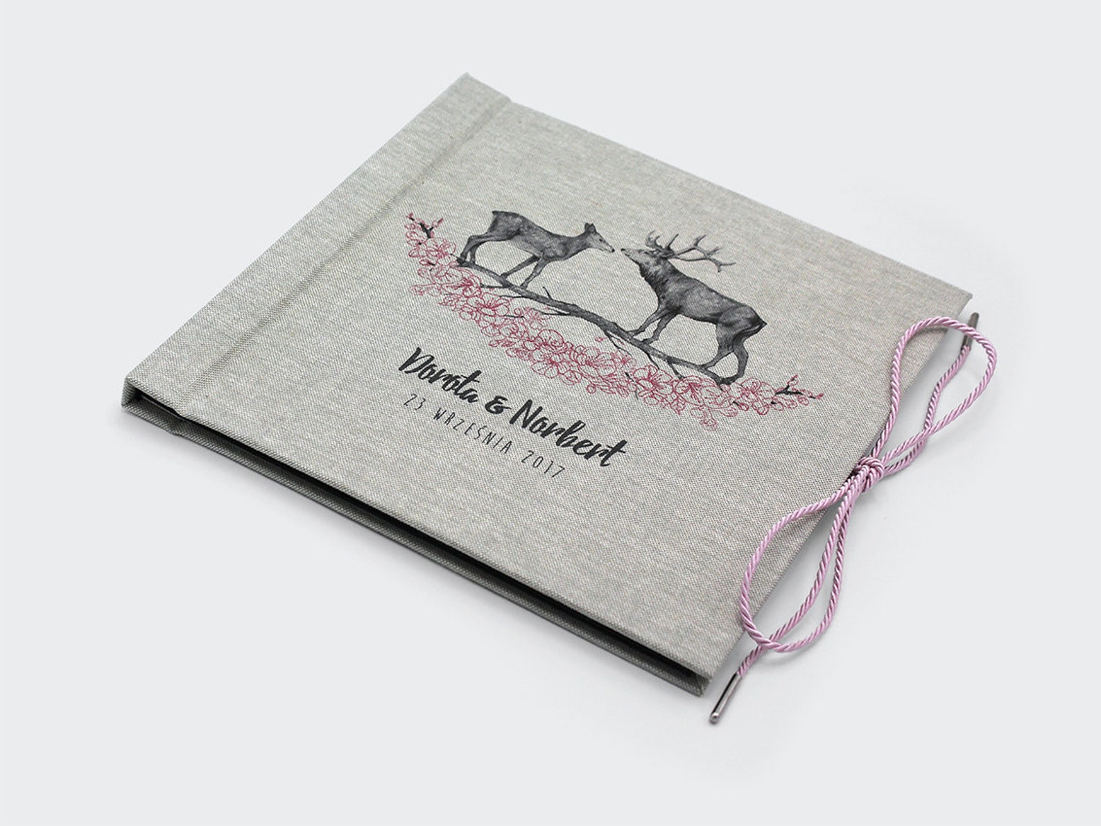 DEER album a personalized photo album starring a deer and a - Etsy.de