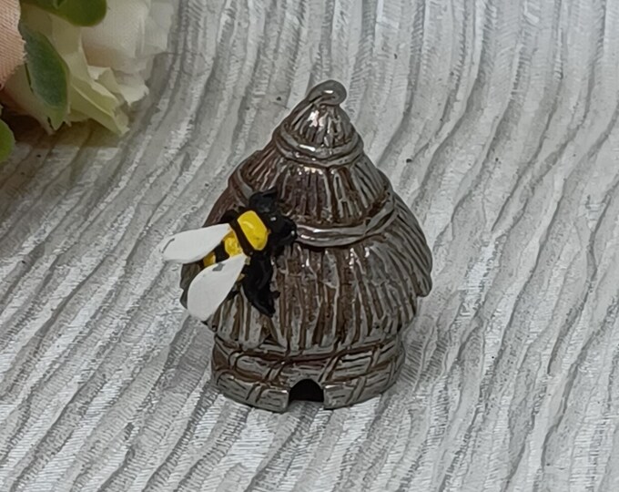English Pewter Thimble in a Beehive Shape With Bee Decoration ~ Charles ...