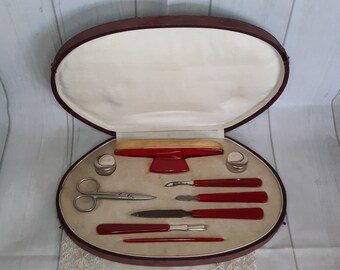 Vintage Manicure Set - Etsy