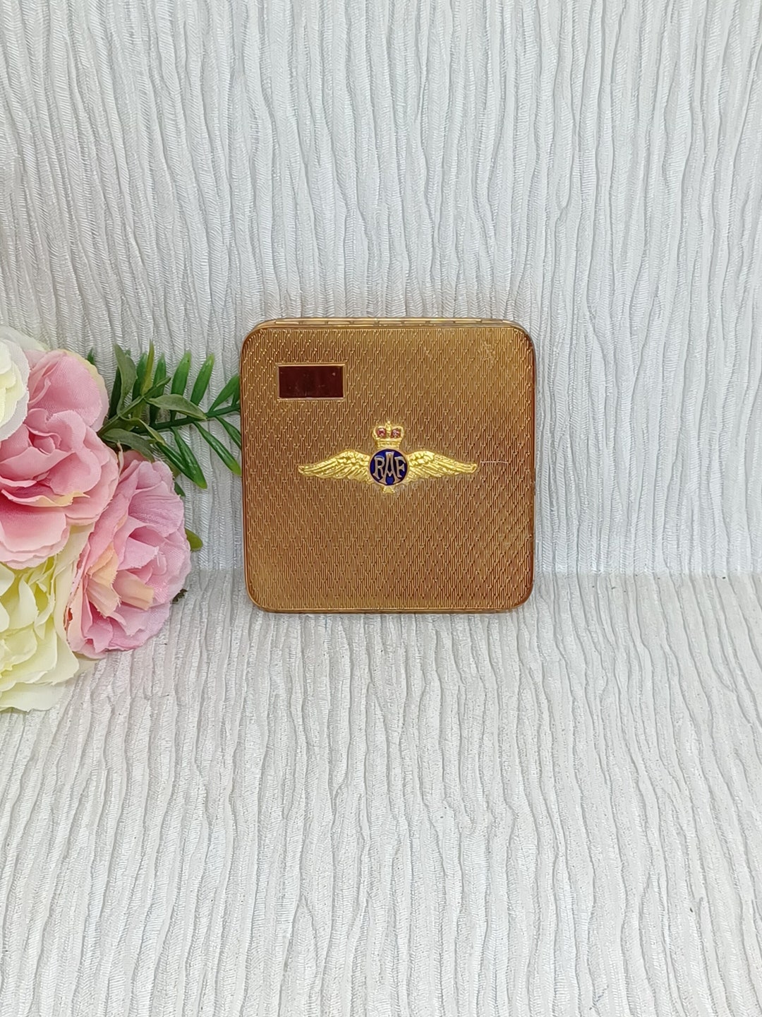 RAF Sweetheart Powder Compact Gold Tone With RAF Wings and Crown ...