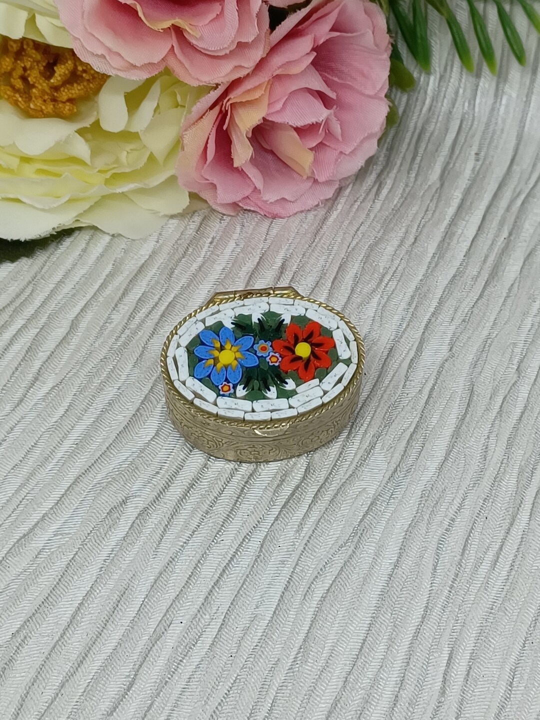 Micro Mosaic Pill Box ~ White With Blue and Red Flowers ~ Vintage - Etsy