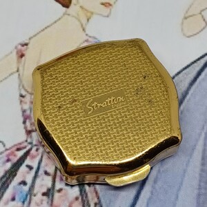 Stratton Mini Box Pill Box in White Enamel Lid Decorated With Pink ...