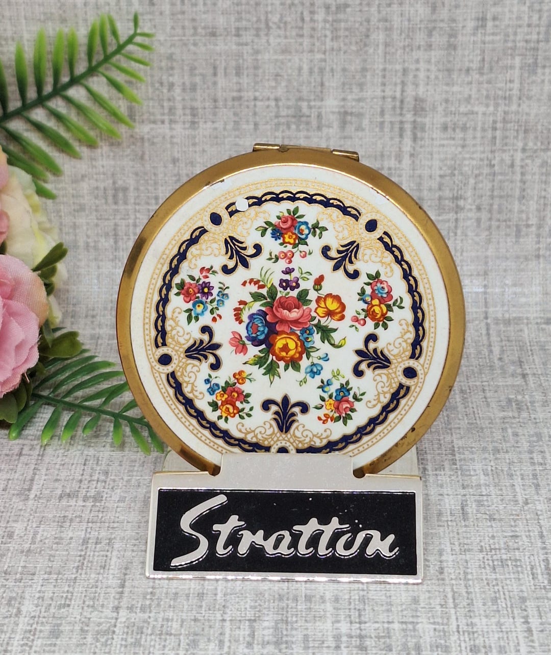 Stratton 'mini Convertible' Powder Compact ~ White Enamel With Flowers ...
