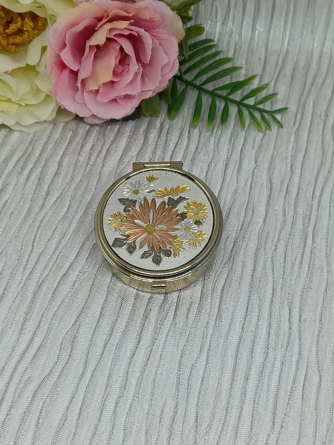 Chokin Ware Pill Box With Gold Flowers Decoration ~ Made in Japan ...