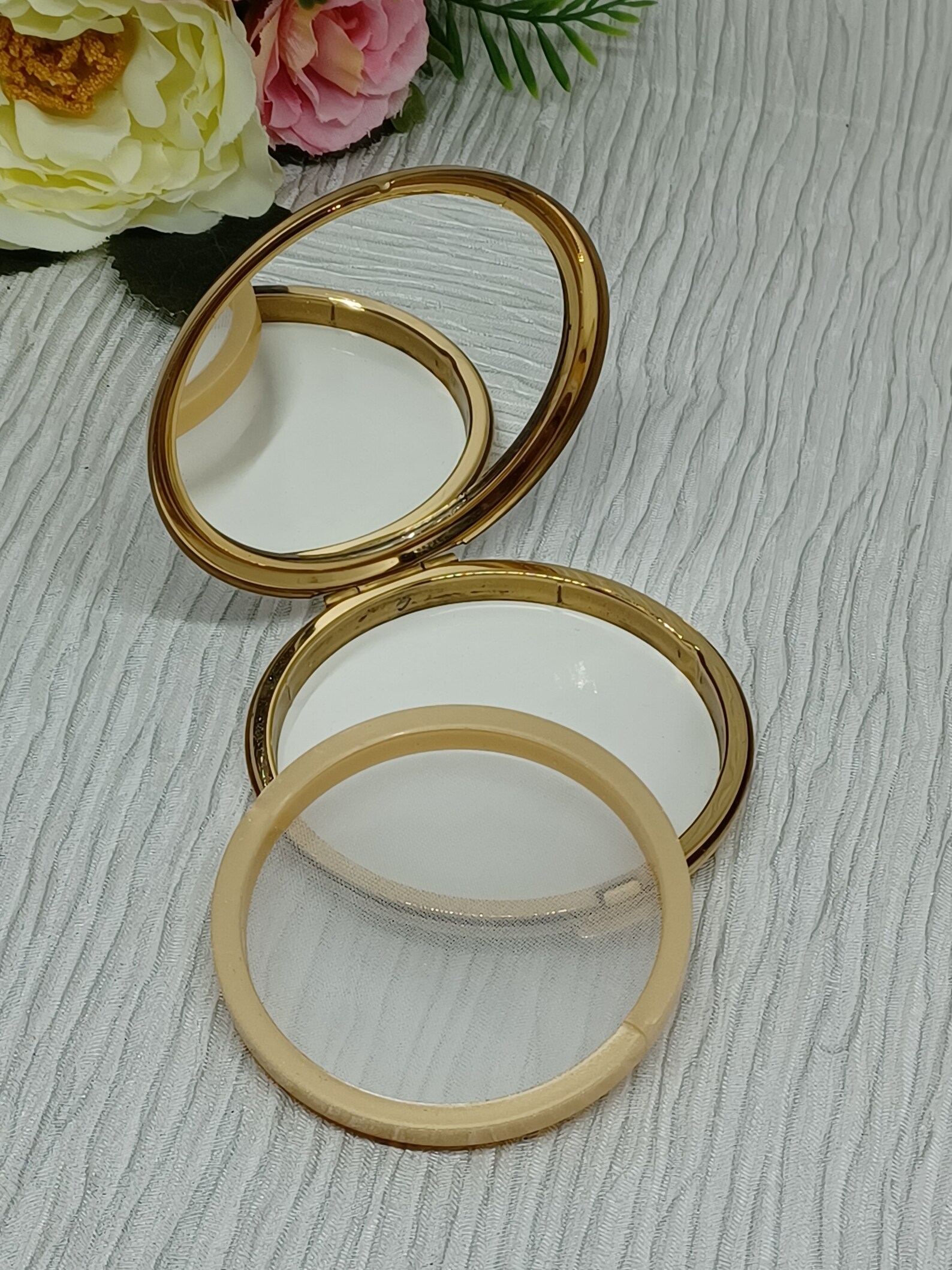 Stratton Mini Convertible Powder Compact and Lipview Mirror Boxed Set ...