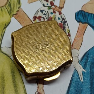 Stratton Pill Box Gold Tone Engine Turned Design Vintage Mini Box Mid ...