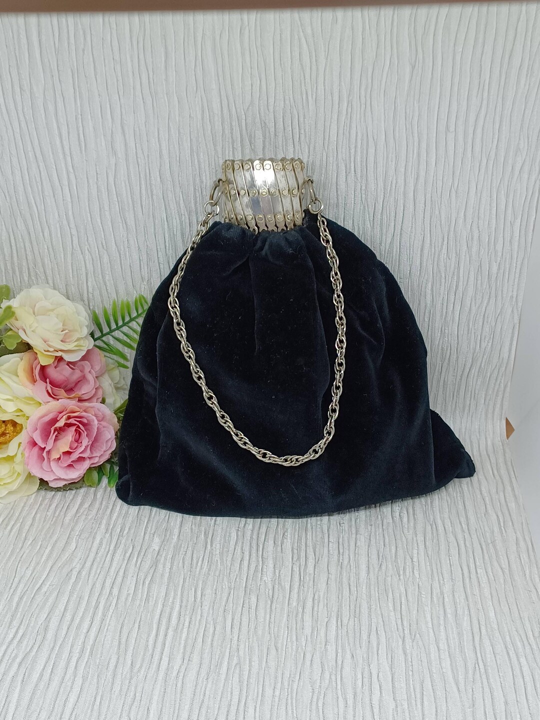 Beggar's Purse ~ Coin Purse ~ Black Velvet ~ Accordion Concertina ...