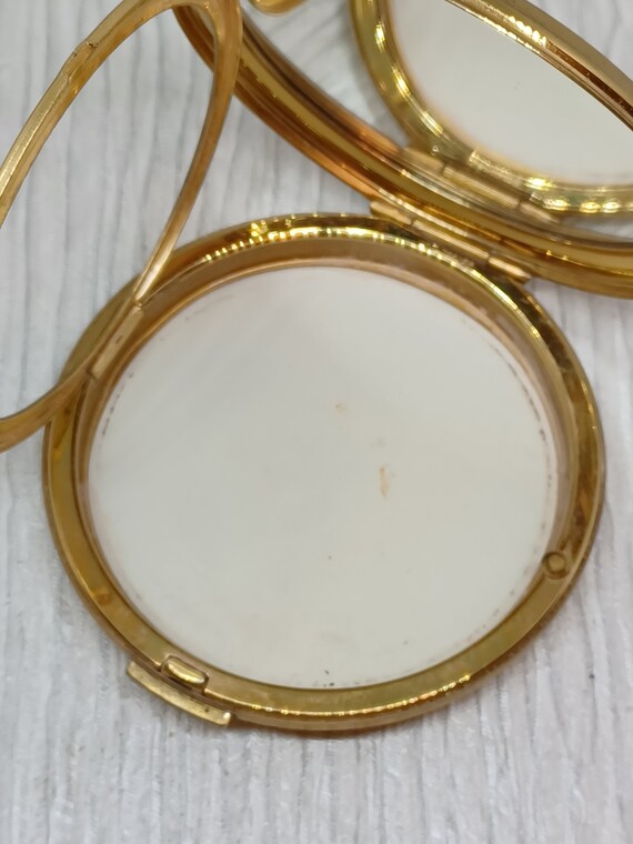 Stratton Compact with Blue & Yellow Birds in a Pink B… - Gem