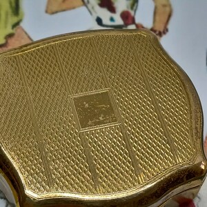 Stratton Pill Box Gold Tone Engine Turned Design Vintage Mini Box Mid ...