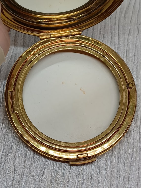 Stratton Compact with Blue & Yellow Birds in a Pink B… - Gem