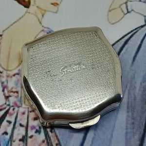 Stratton Mini Box Pill Box With White Enamel Lid Decorated With Pink ...