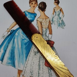 Stratton Folding Comb Blue & White Enamel With Blue Flowers in a Gold ...