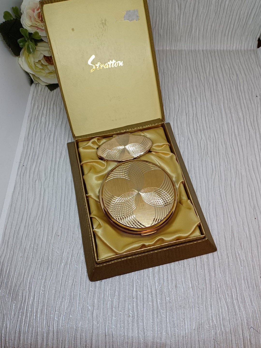 Stratton Compact and Lipview Boxed Set in Gold Tone With an Engraved ...