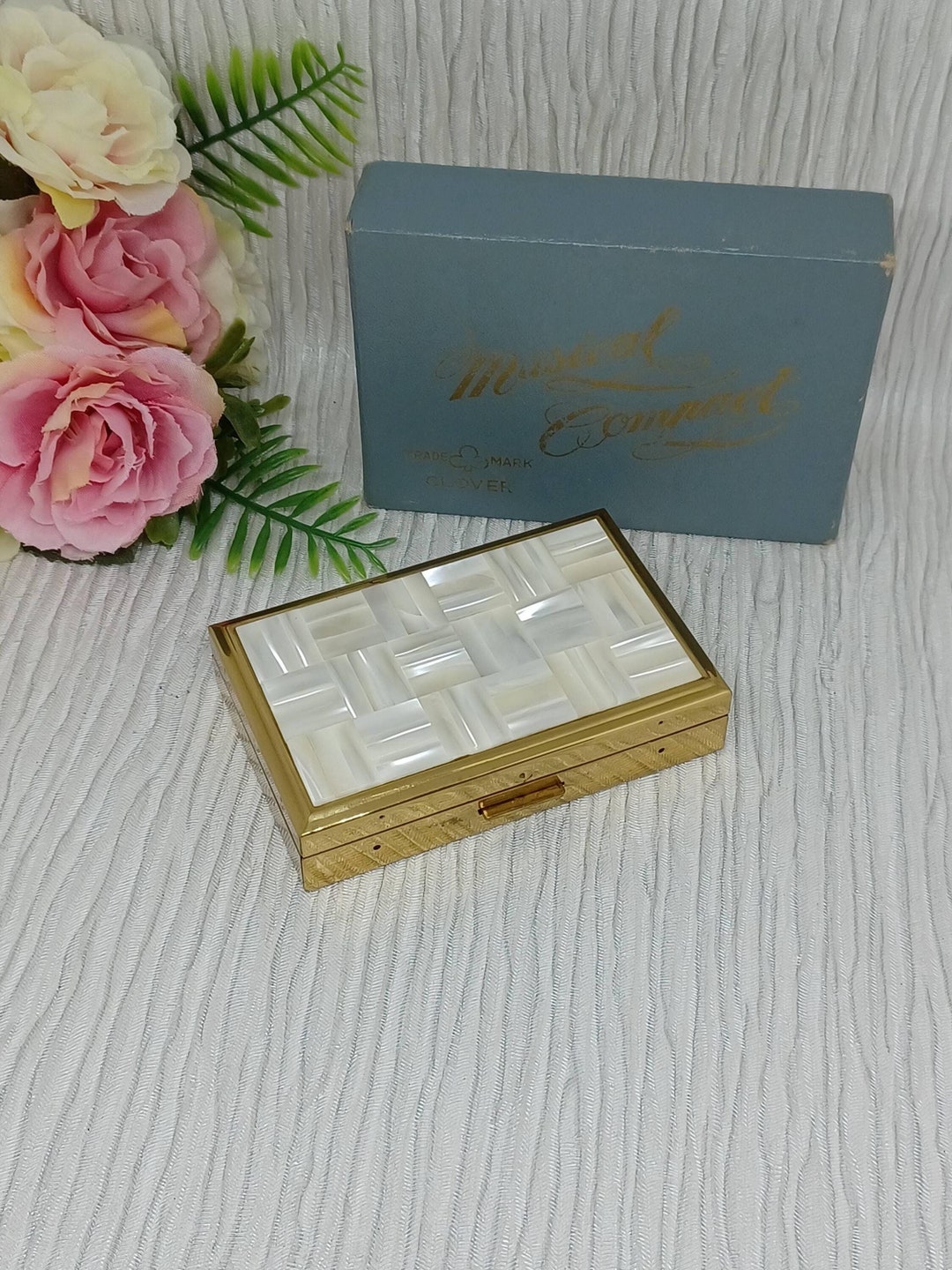 Clover Musical Powder Compact 1950s Mother of Pearl in Original Box ...