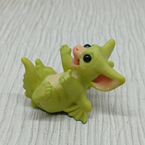 Roly Poly the Whimsical World of Pocket Dragons 2002 2003 Real Musgrave ...