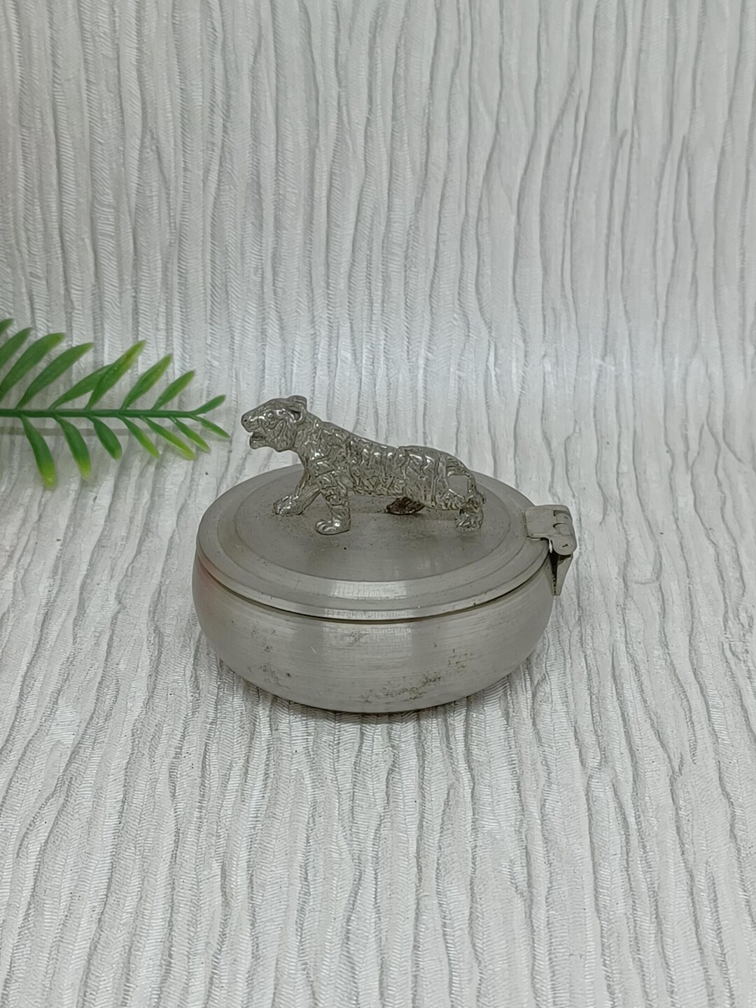 Pewter Bowl Shape Ashtray With a Tiger on a Hinged Lid Bowl Shape ...