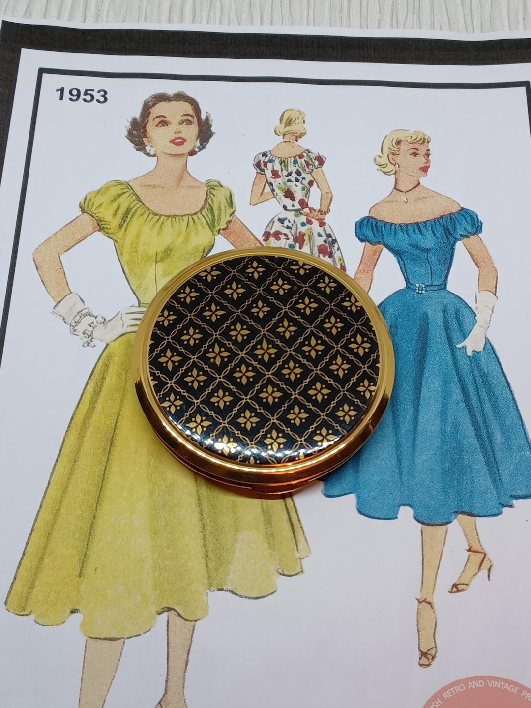 Vintage Kigu Compact Mirror Black With Gold Pattern Mid Century Powder ...