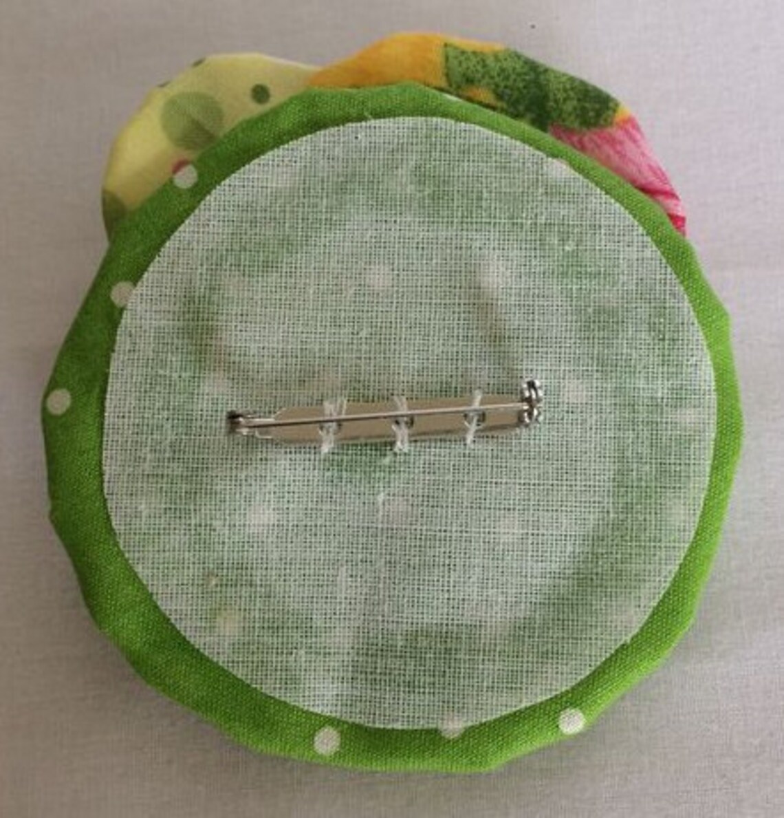 Handmade Fabric Yoyo Pin or Brooch | Etsy