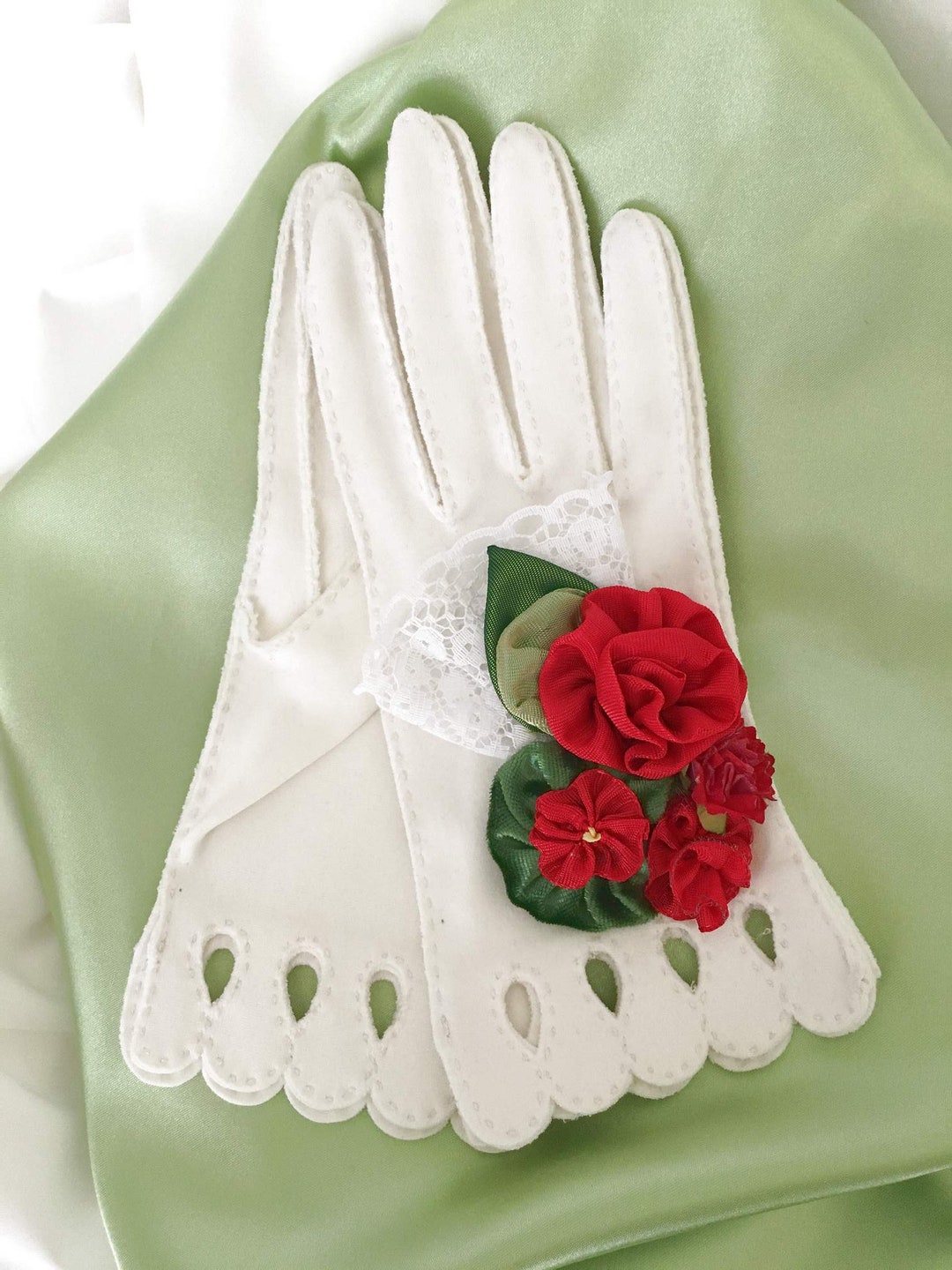 Vintage Gloves With Ribbon Flower Accent - Etsy