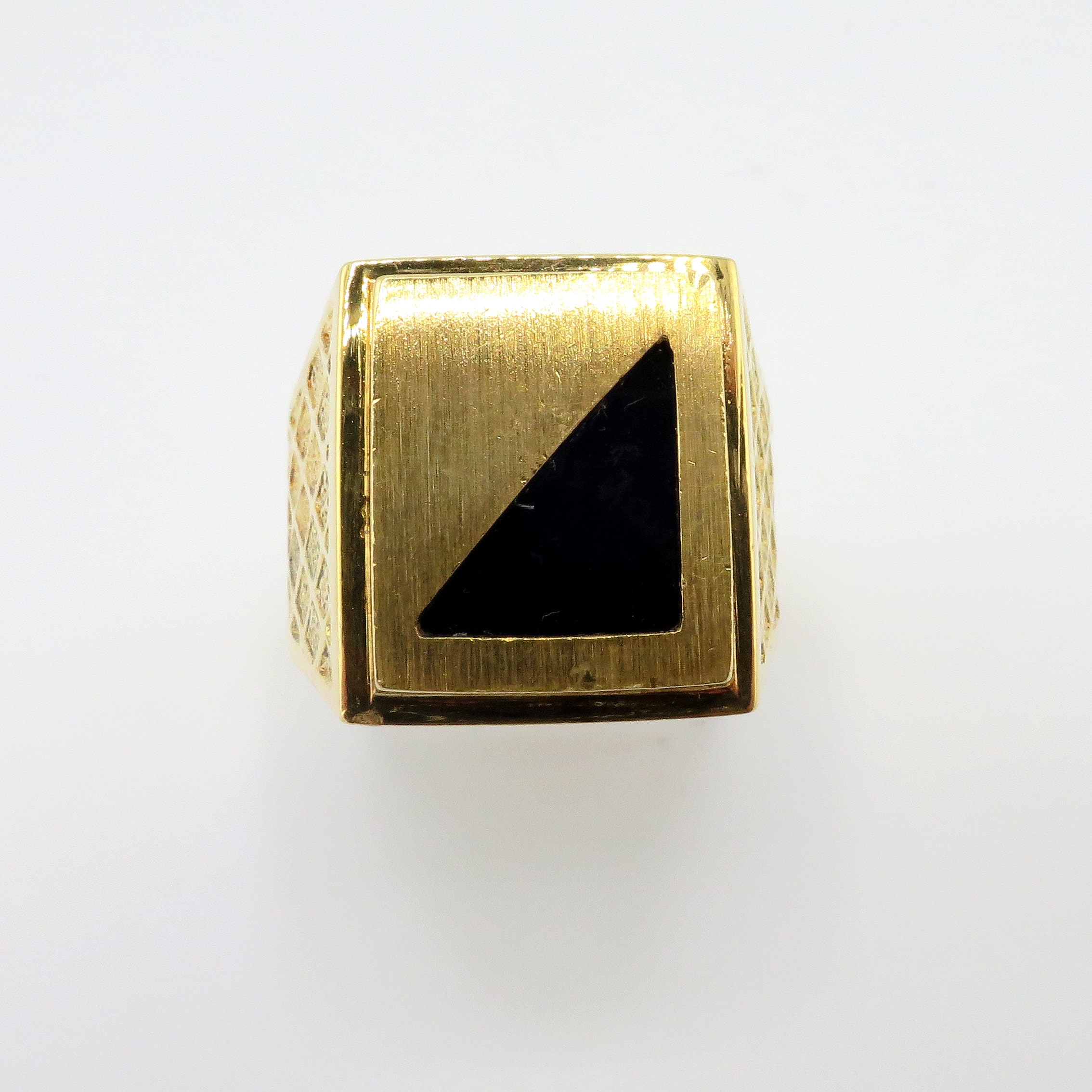 Stunning Heavy 18K Yellow Gold Rectangular Black Onyx Ring/ Triangle ...