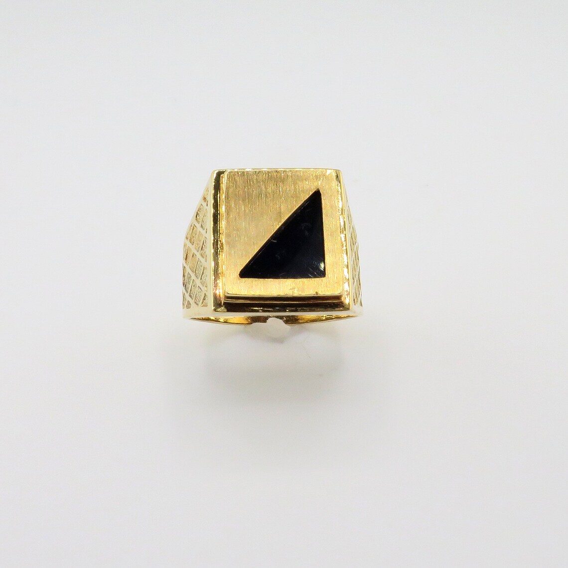 Stunning Heavy 18K Yellow Gold Rectangular Black Onyx Ring/ Triangle ...