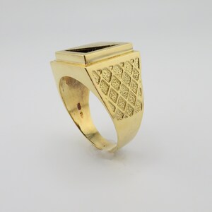 Stunning Heavy 18K Yellow Gold Rectangular Black Onyx Ring/ Triangle ...