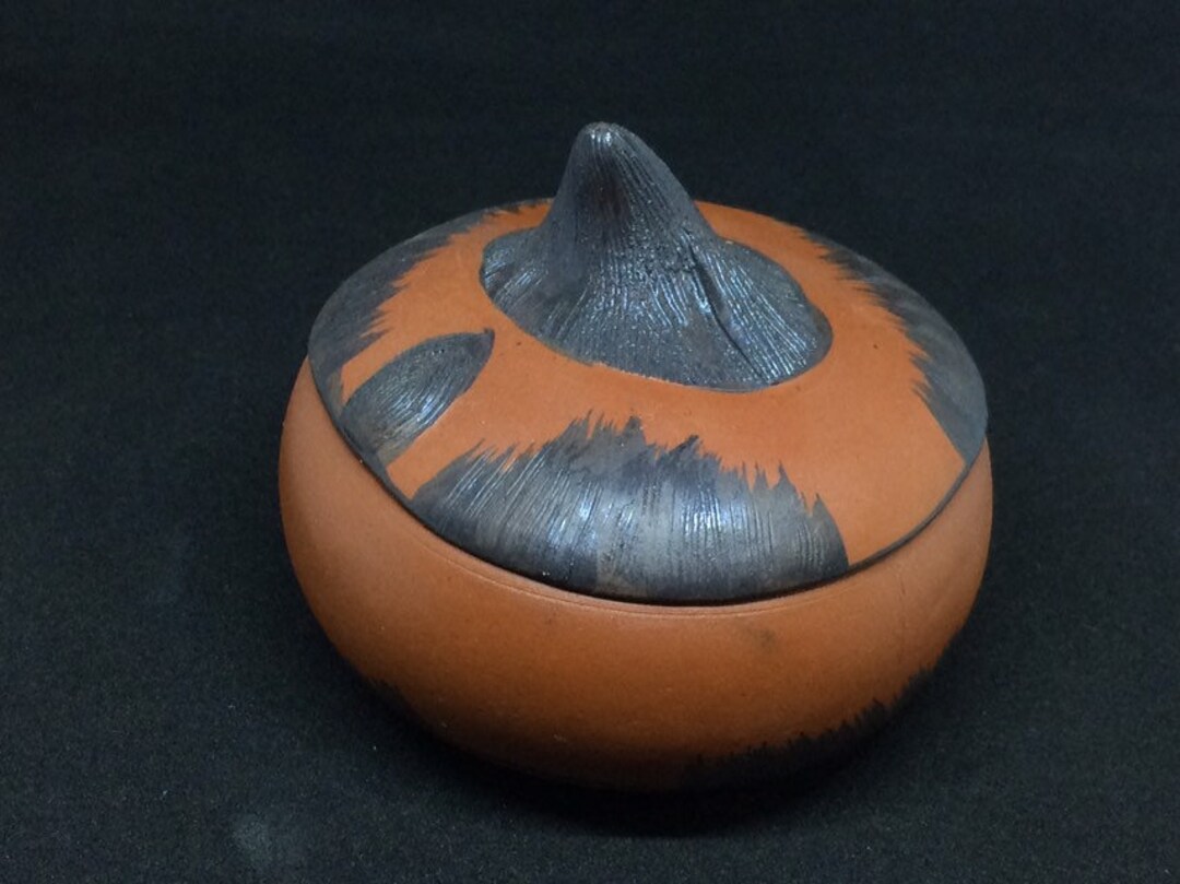 Vintage Clay Chestnut Lidded Caddy. Beautiful Tea Caddy or Jewelry Box ...