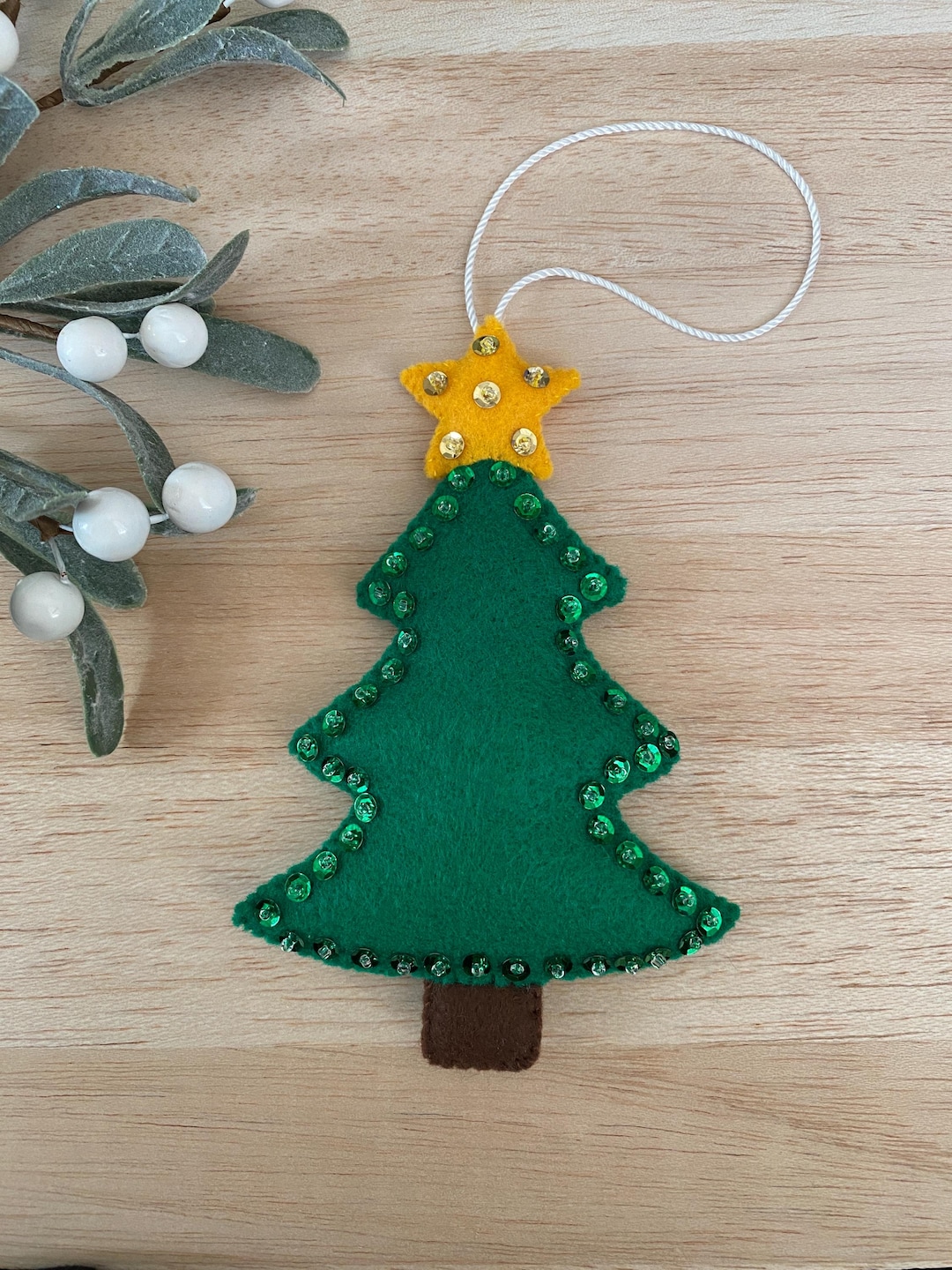 Christmas Tree Felt Ornament Pattern, Easy Christmas Felt DIY Ornament ...