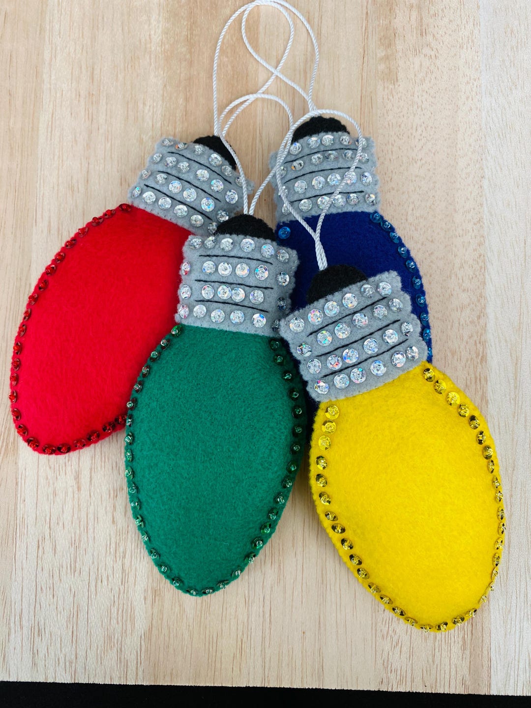 Christmas Light Bulb Felt Ornament Pattern, Christmas Felt DIY Ornament ...