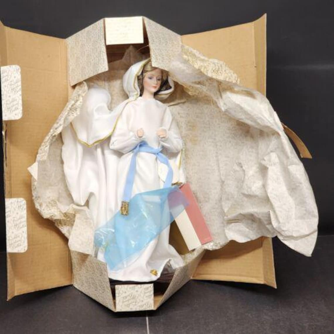 Our Lady of Lourdes Porcelain Doll by Franklin Heirloom Dolls Catholic ...