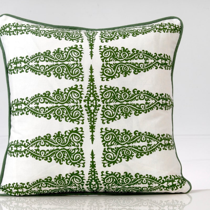 Kelly Green Pillows - Etsy