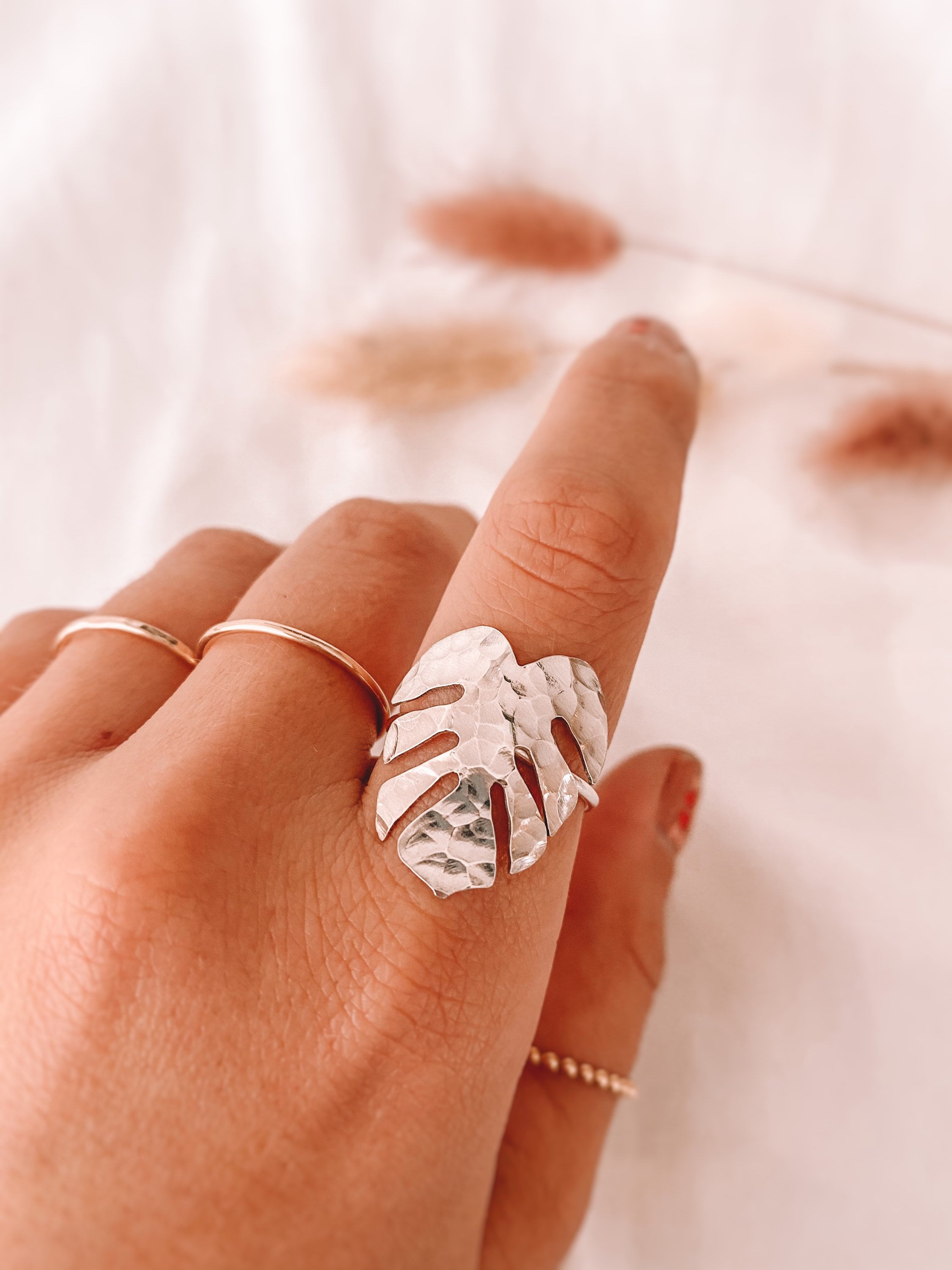 Monstera Leaf Ring | atelier-yuwa.ciao.jp