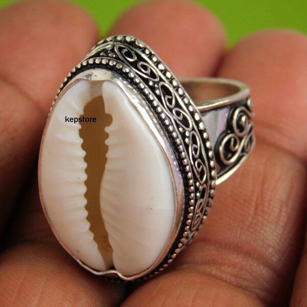 Cowrie Shell Ring - Etsy