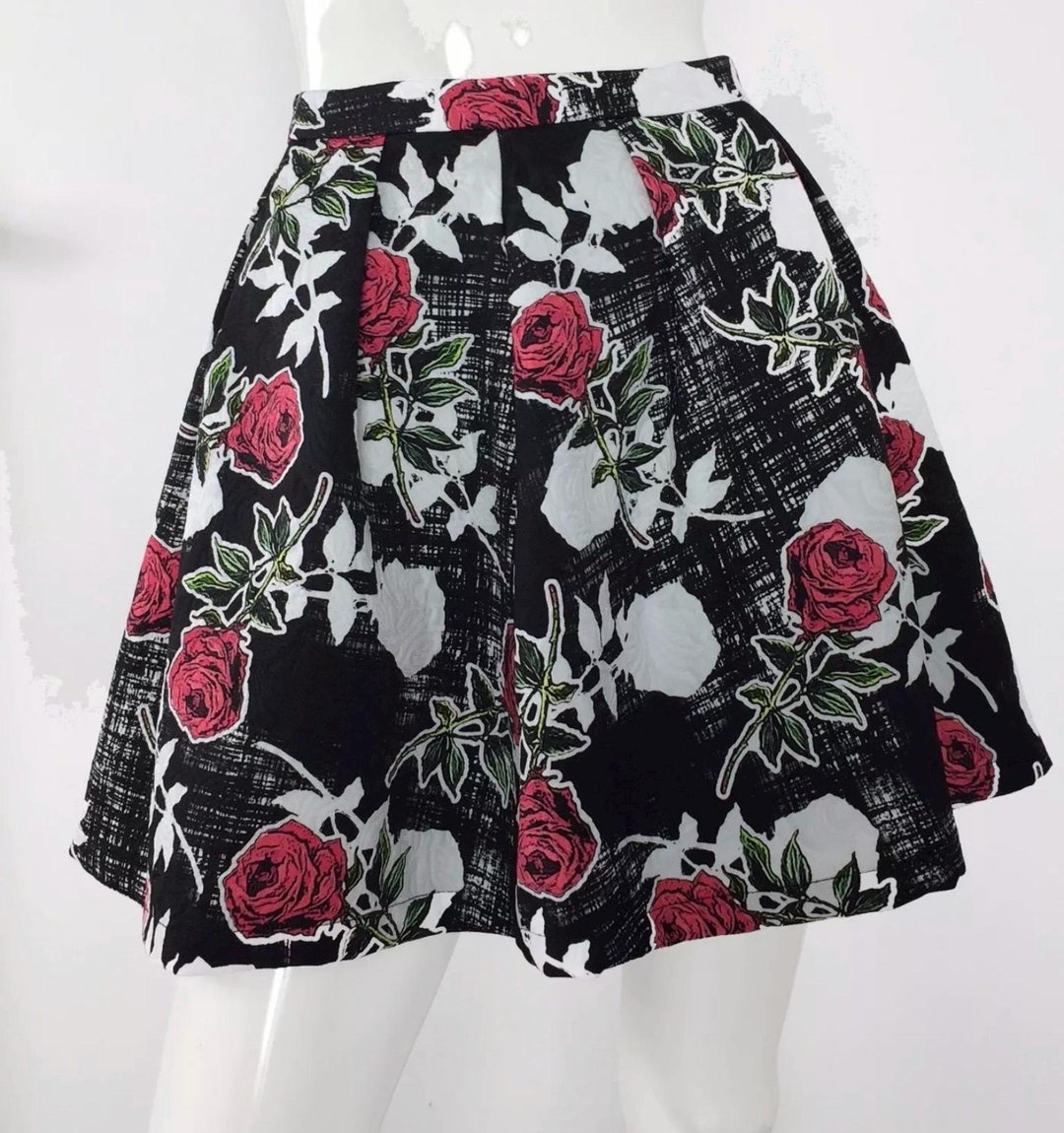 Balloon Skirt Women's Miniskirt Pink Flowers Used Colored Size S 42 ...