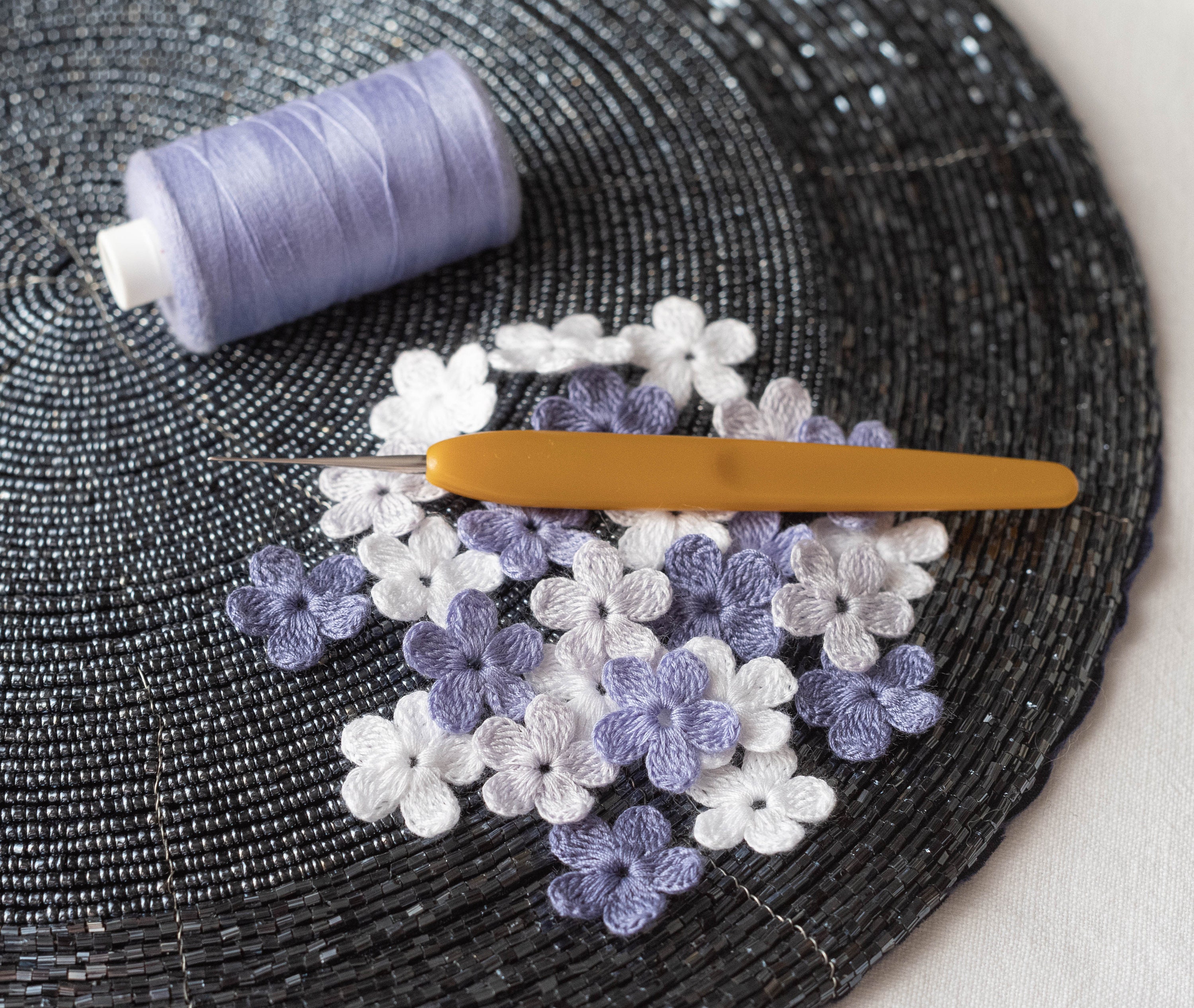 Tiny Crochet Flower Small Flowers Clothes Mini Decor Dollhouse ...