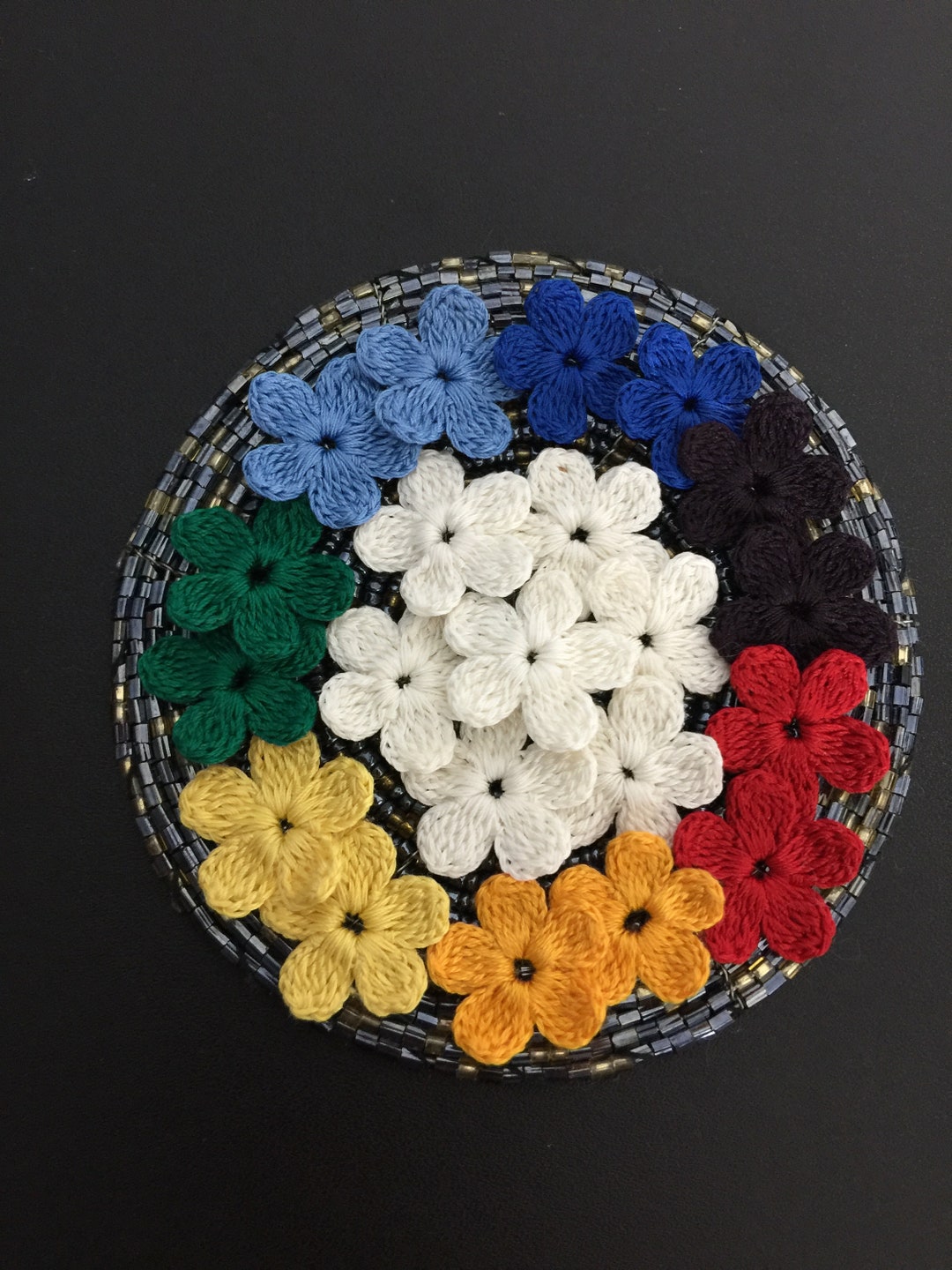 Tiny Crochet Flower Small Flowers Сlothes Mini Decor Dollhouse ...