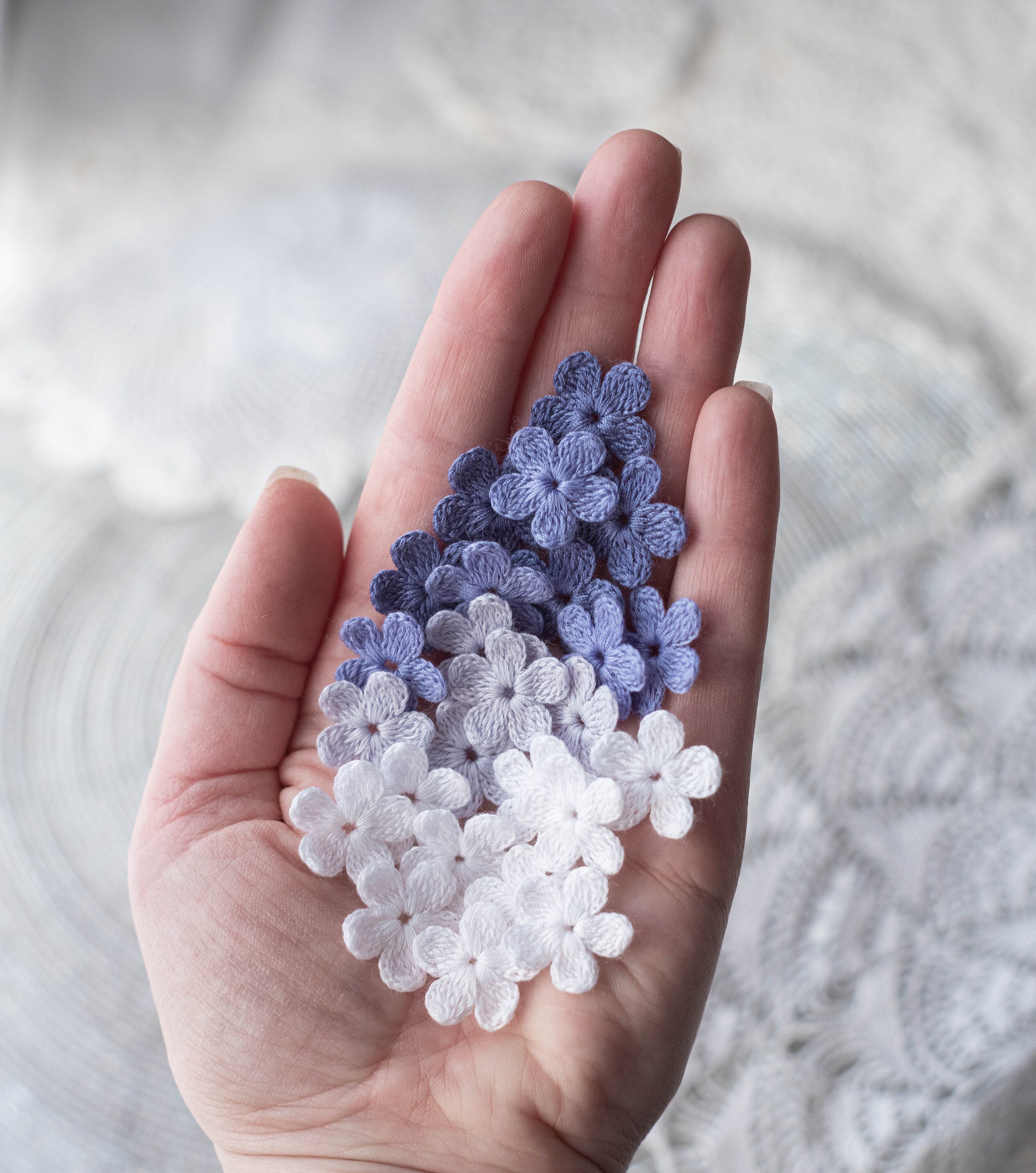 Tiny Crochet Flower Small Flowers Clothes Mini Decor Dollhouse ...