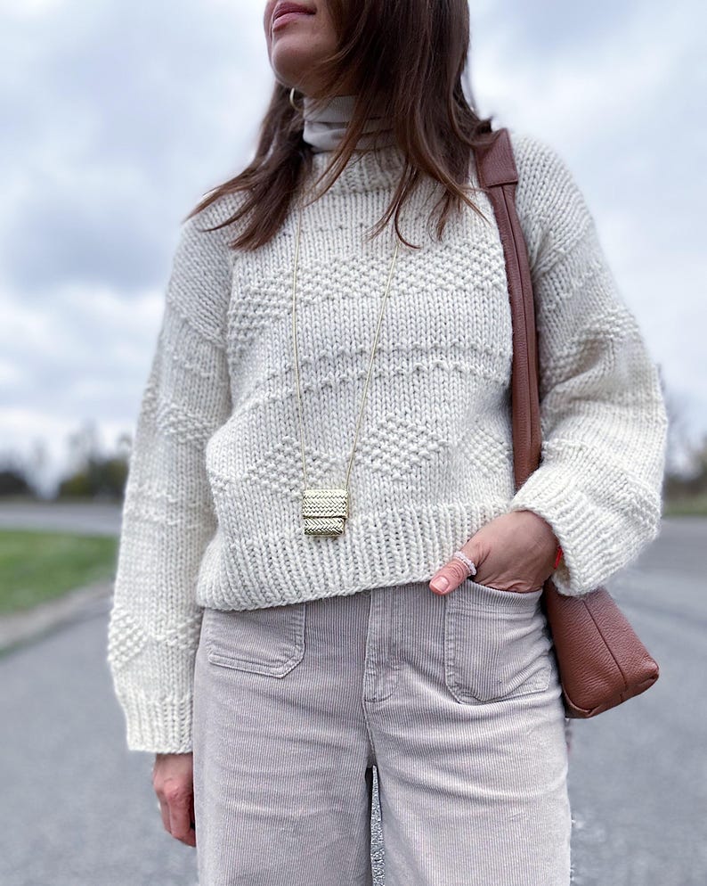 Mayble Sweater Knitting Pattern, Chunky Cropped Oversized Pullover With ...