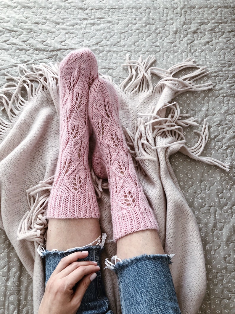 Lace Socks Pattern PDF Knitting Pattern Knitted Socks Pattern - Etsy