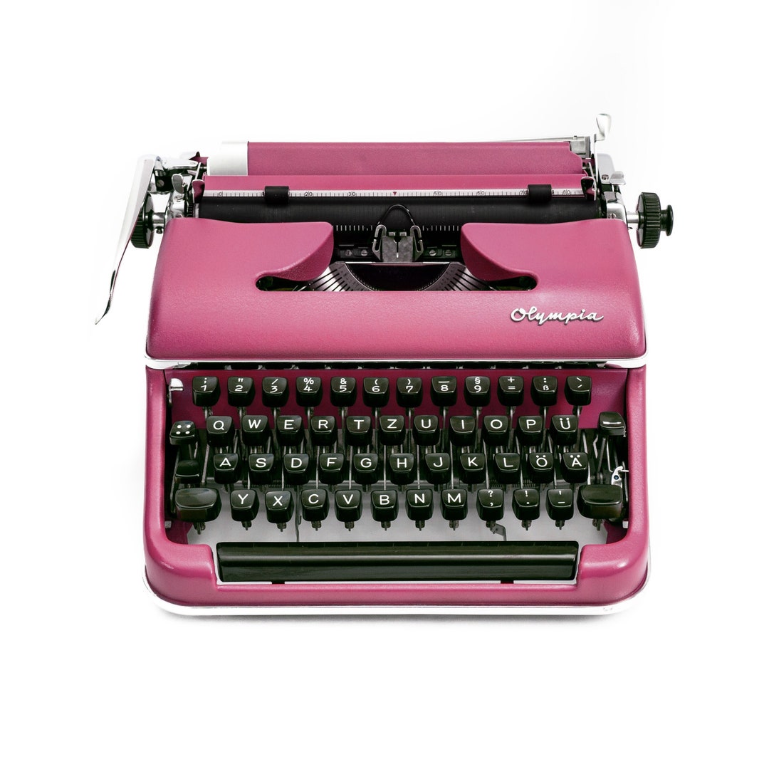 Pink Typewriter Working, Typewriter Olympia SM2, Manual Typewriter ...