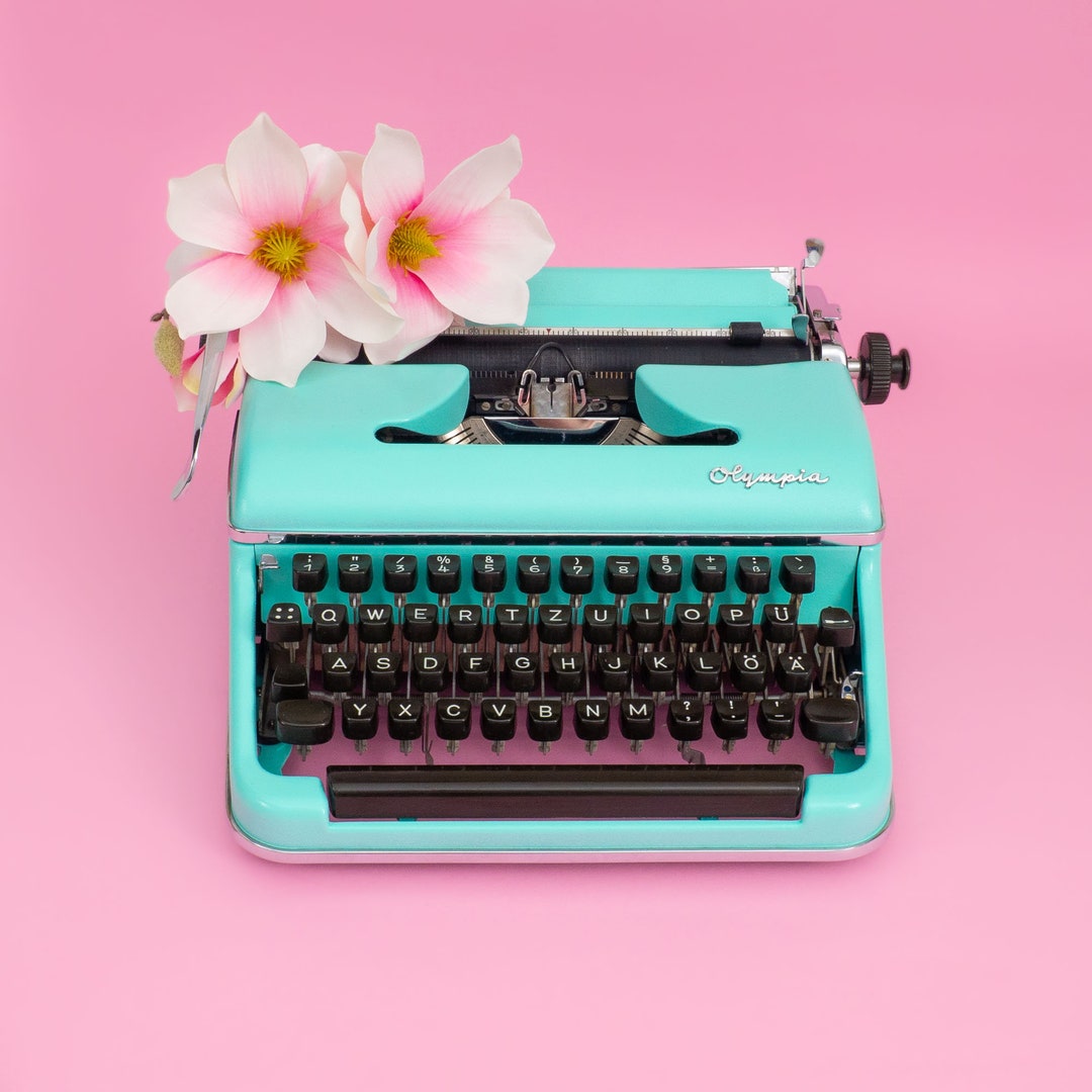 Vintage Typewriter OLYMPIA SM2, Mint Green Typewriter Working, Manual ...