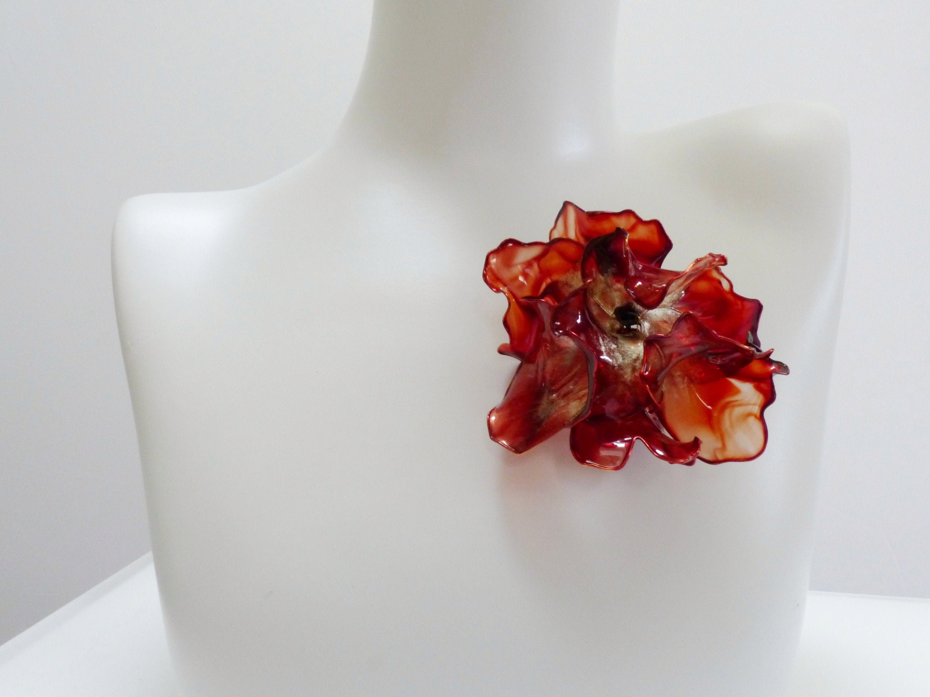 Red Poppy Pin, Handmade Red Flower Brooch, Resin Kanzashi - Etsy UK