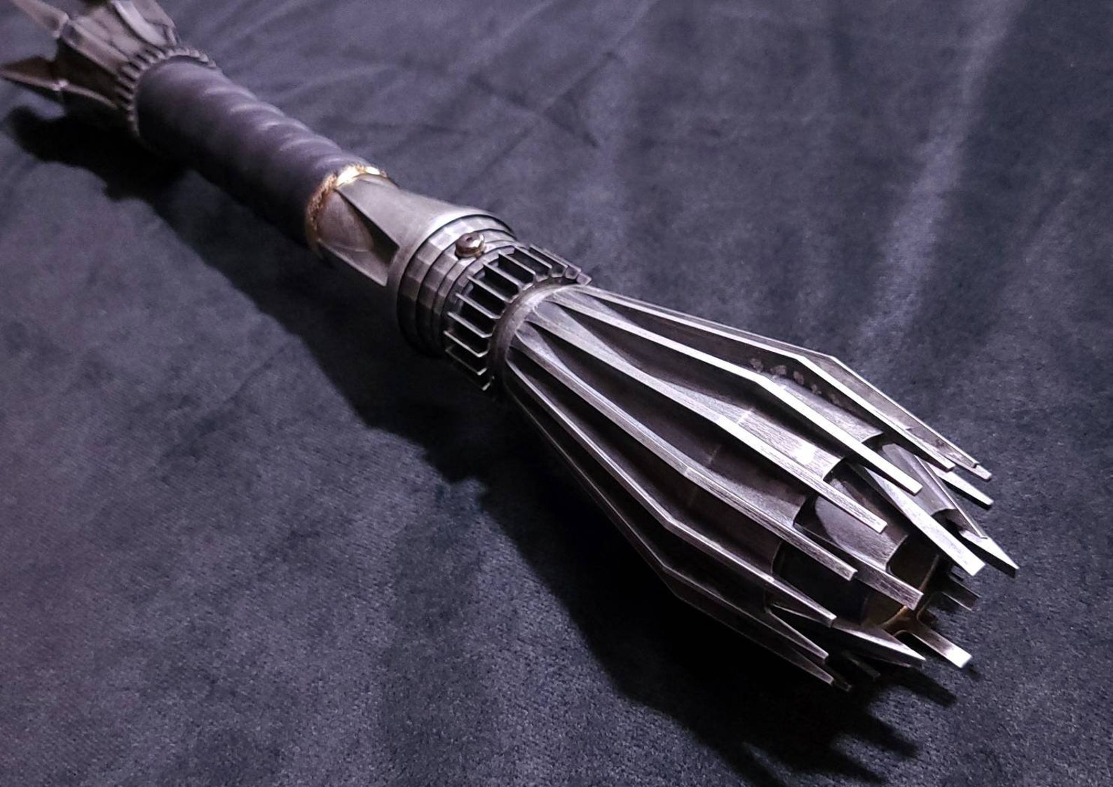 The Dark King Lightsaber - All Metal Casted Saber With Electronics and ...