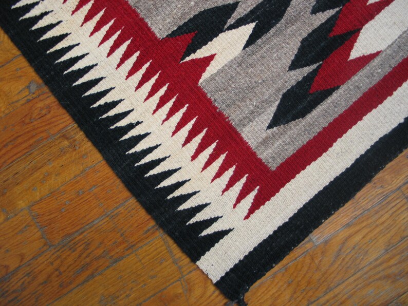 Antique Navajo Rug 2' 10'' X 4' 0'' , 86.4 Cm X 121.9 Cm - Etsy