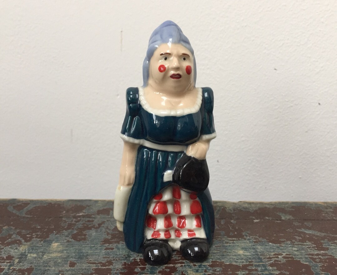 Wade 'pantomime Dame' Figurine, Official International Collectors Club ...