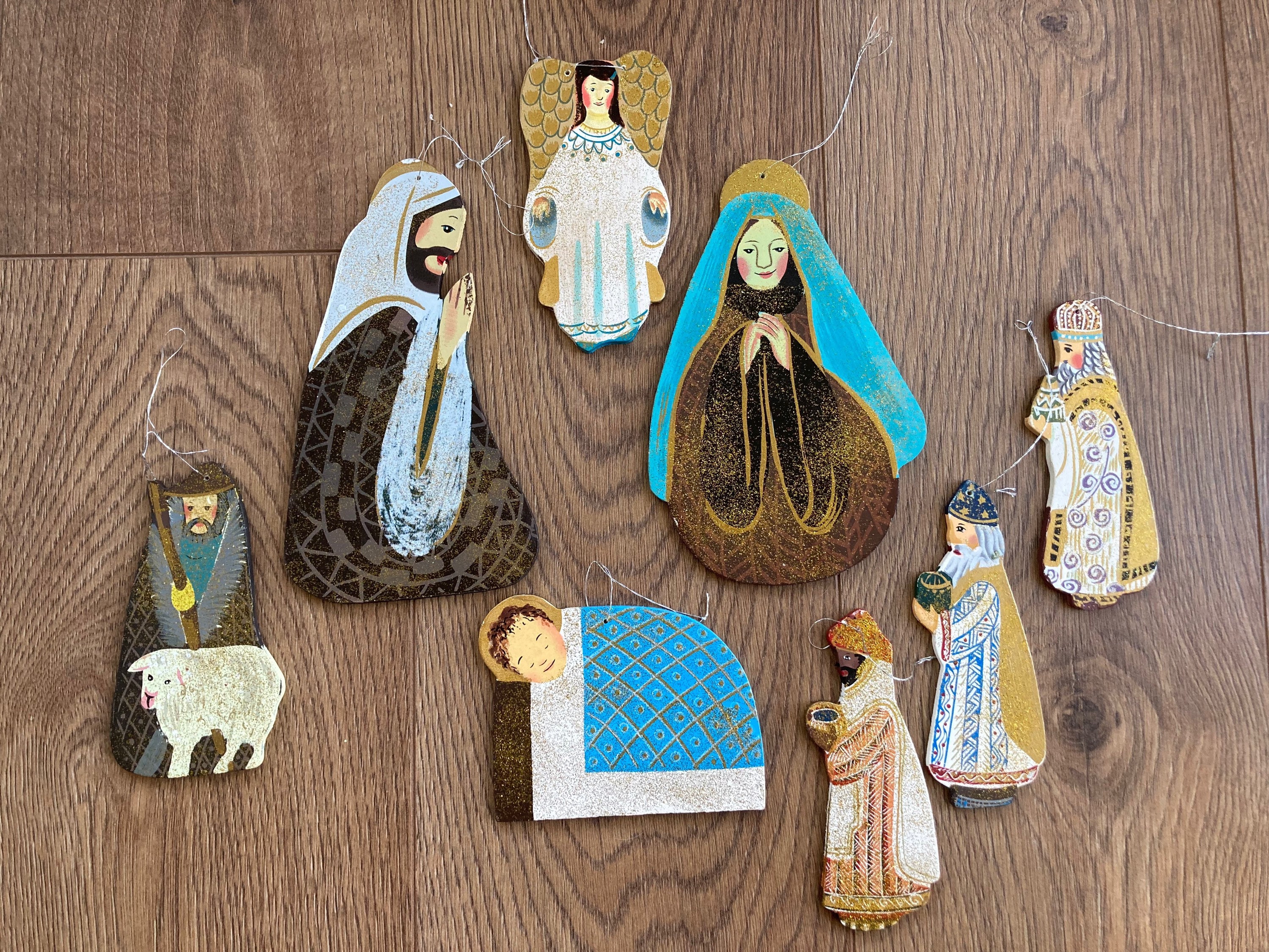 2 Dimensional Vintage Hand Painted Folk Art Nativity Figures Hanging ...