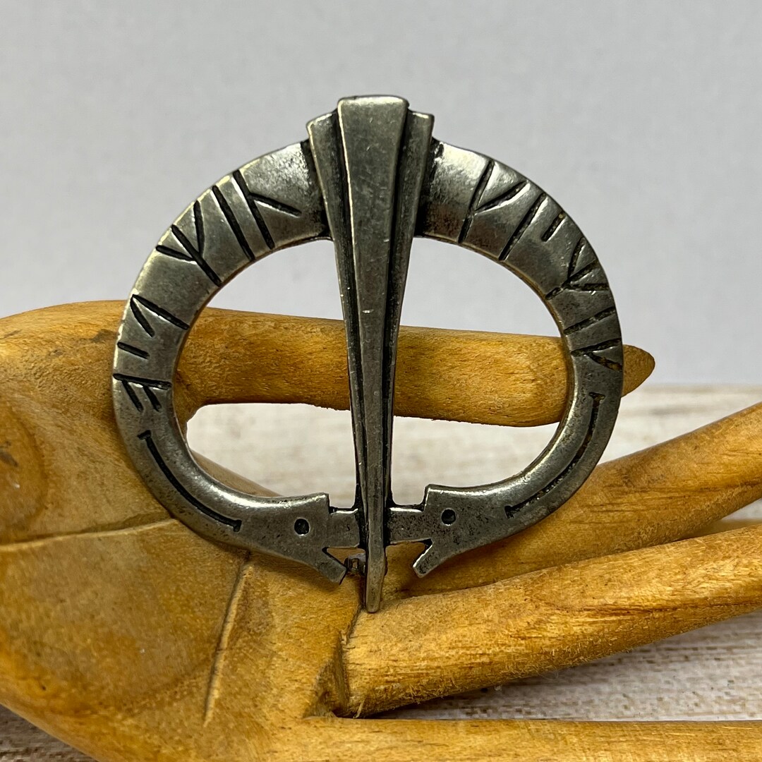 Vintage Norwegian Pewter Brooch, Viking, Pennaular Style, Tinn - Per ...