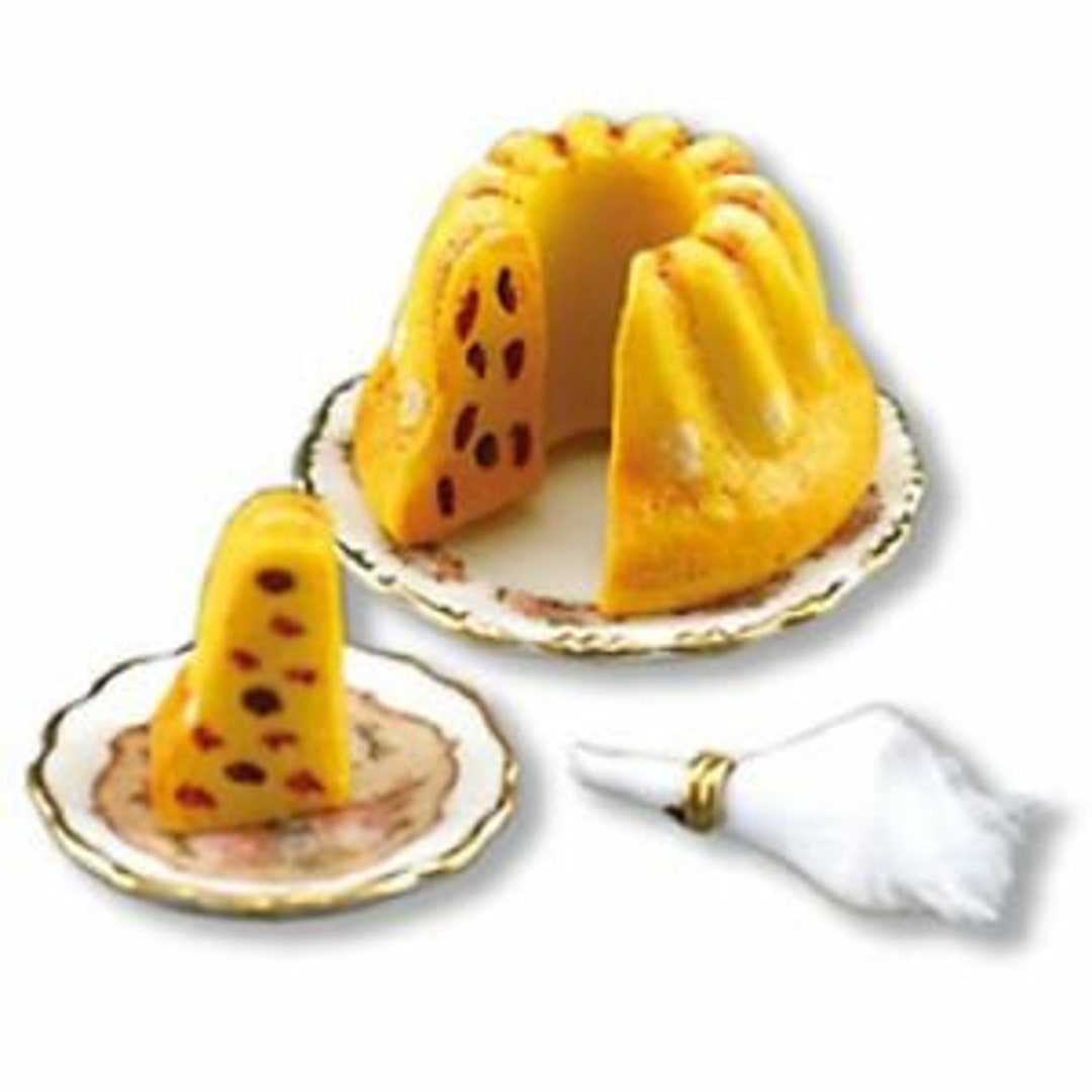 Dollhouse Miniature Reutter Porcelain Bunt Cake in 1:12th Scale. Item ...