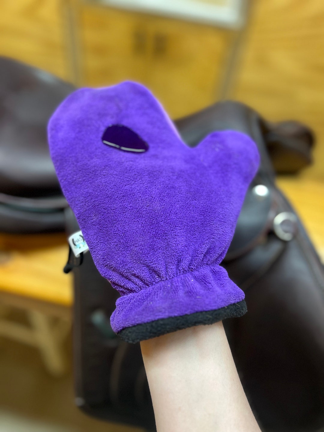 Microfibre Mitt for Cleaning, Tack Cleaning Mitt, Water Resistant ...