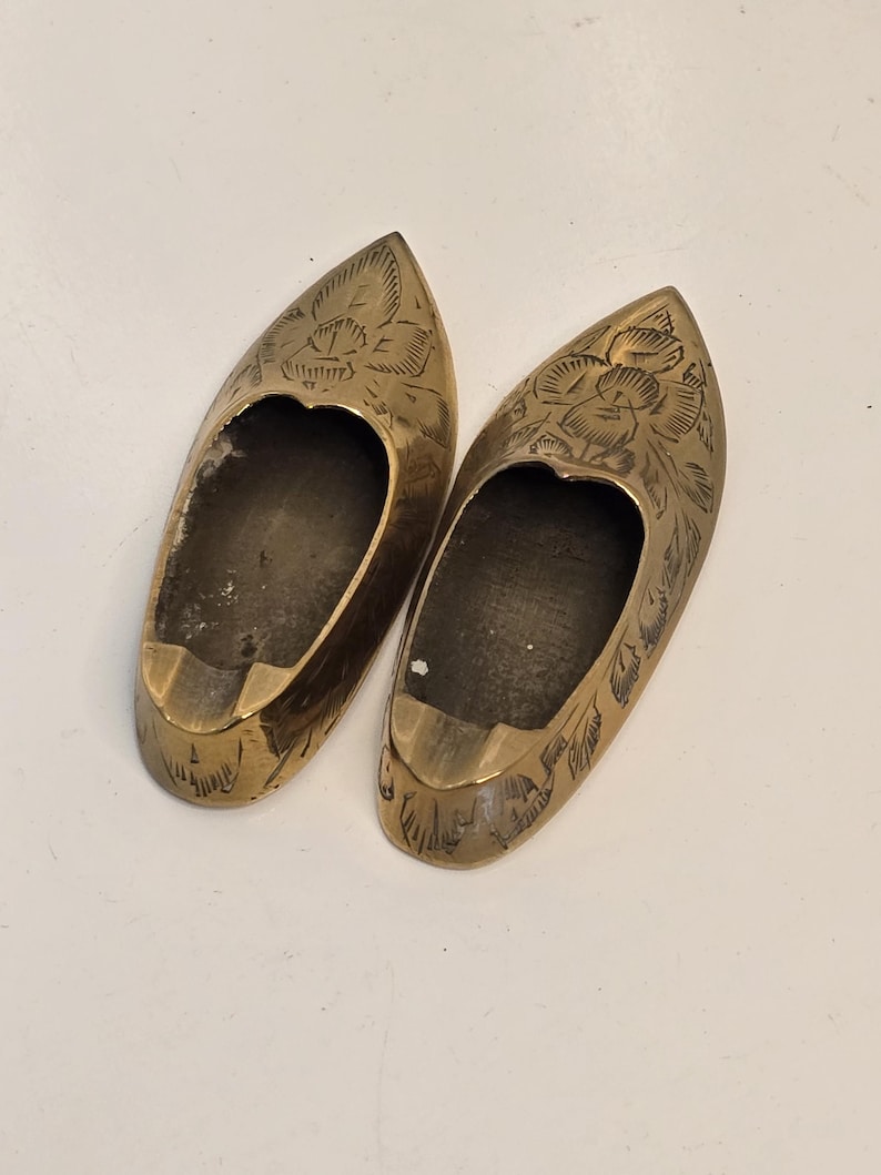 Vintage Z.Y. Indian Brass Shoe Ashtrays: Etched Miniature Shoes - Etsy
